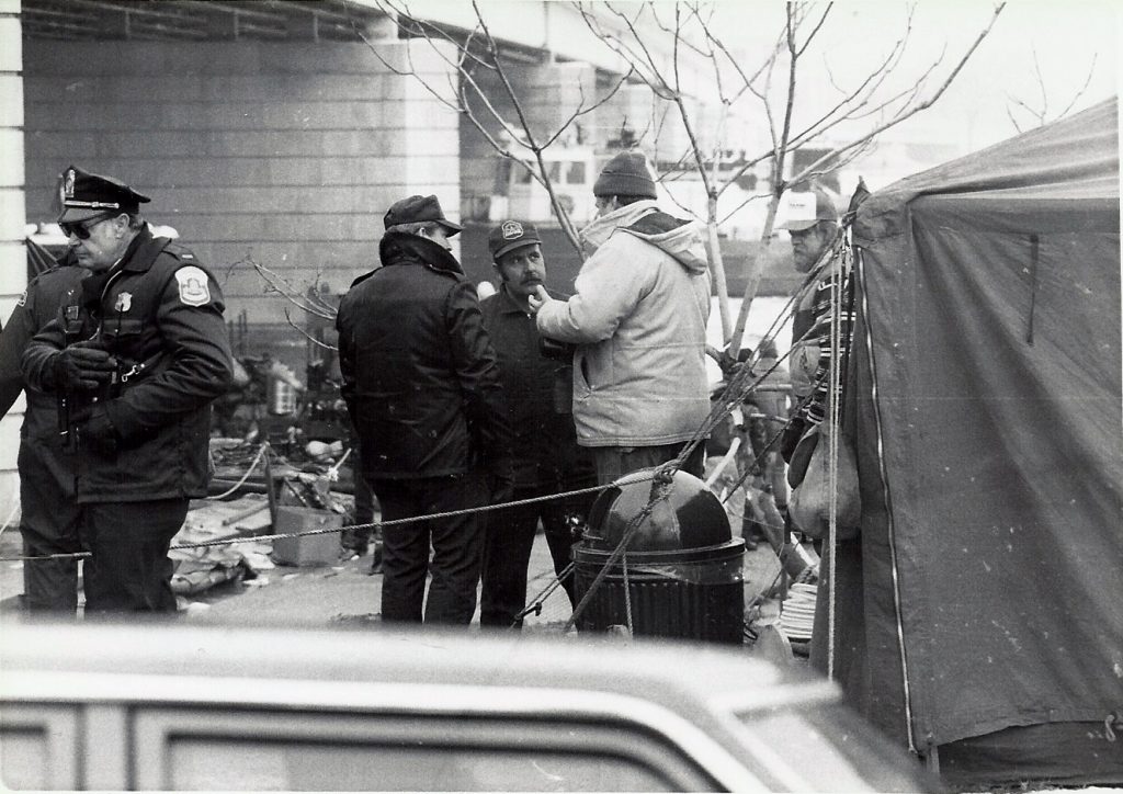 1/13/1982: Air Florida Flight 90, Crashes Into the 14th Street Bridge