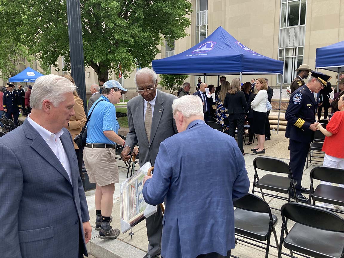 Annual Service Held at Newly-Renovated Police Memorial Site ...